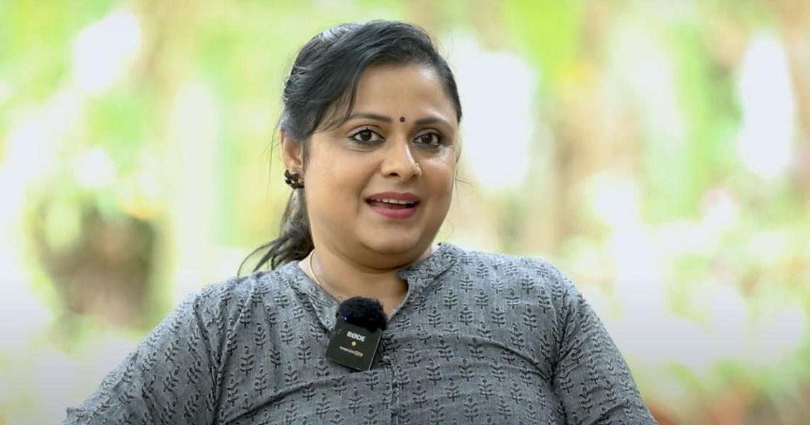 വെറുതേ ഒന്നുമല്ലല്ലോ, നിങ്ങള്‍ക്ക് പൈസ തന്നിട്ടല്ലേ എന്നൊക്കെ മോശമായി ...